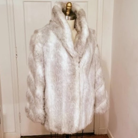 The Metzger Group | Jackets & Coats | Silver Fox Faux Fur Jacket The Metzger Group By Erika ...